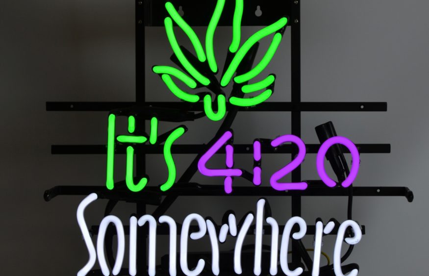 Marijuana It’s 4:20 Somewhere Neon Sign – ManCave Goodies